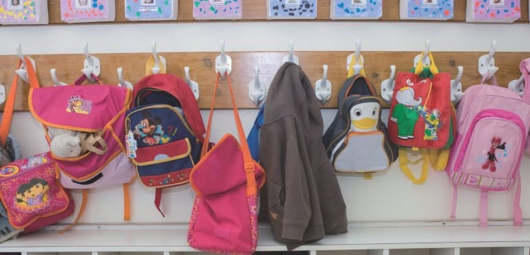 La sortie des classes dans le 1er degré : comment la gérer